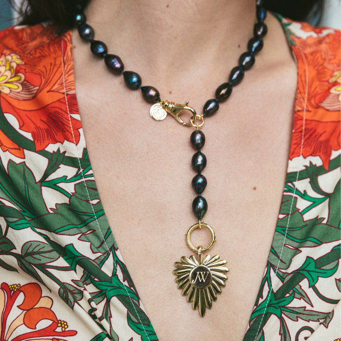 Chains – Jane Win by Jane Winchester Paradis